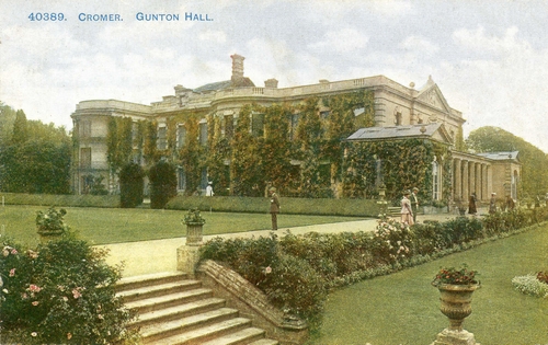 gunton hall-postcard.jpg